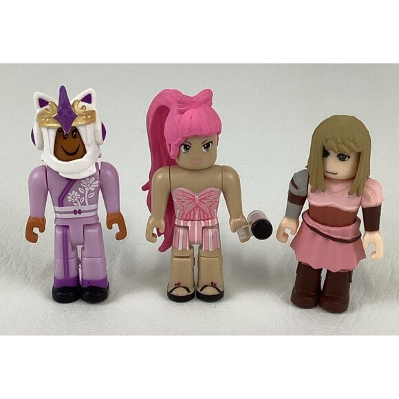 Jazwares | Toys | Roblox Video Game Mystery Girl Building Figures Mage ...